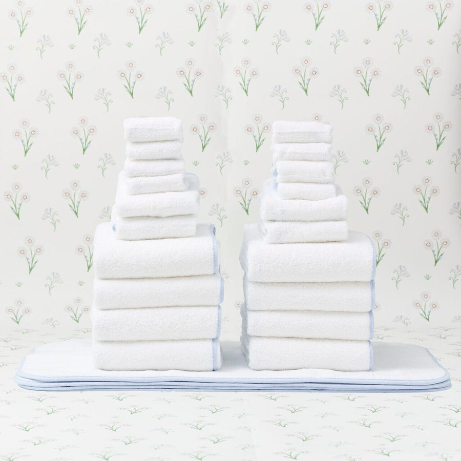 Monogrammed Bath Towel Bundles | Weezie